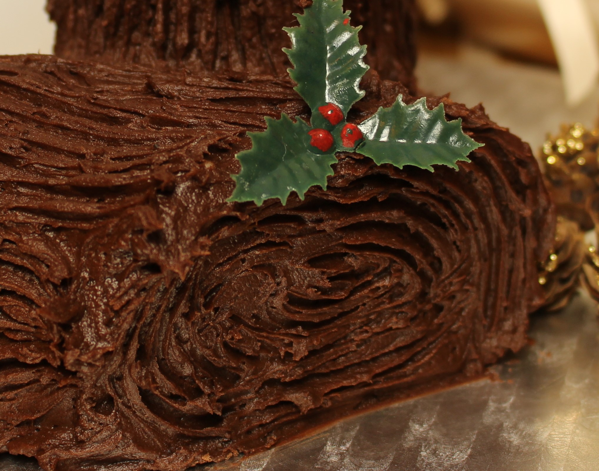 Yule Log (ready made swiss roll) – rosehartsweets.com